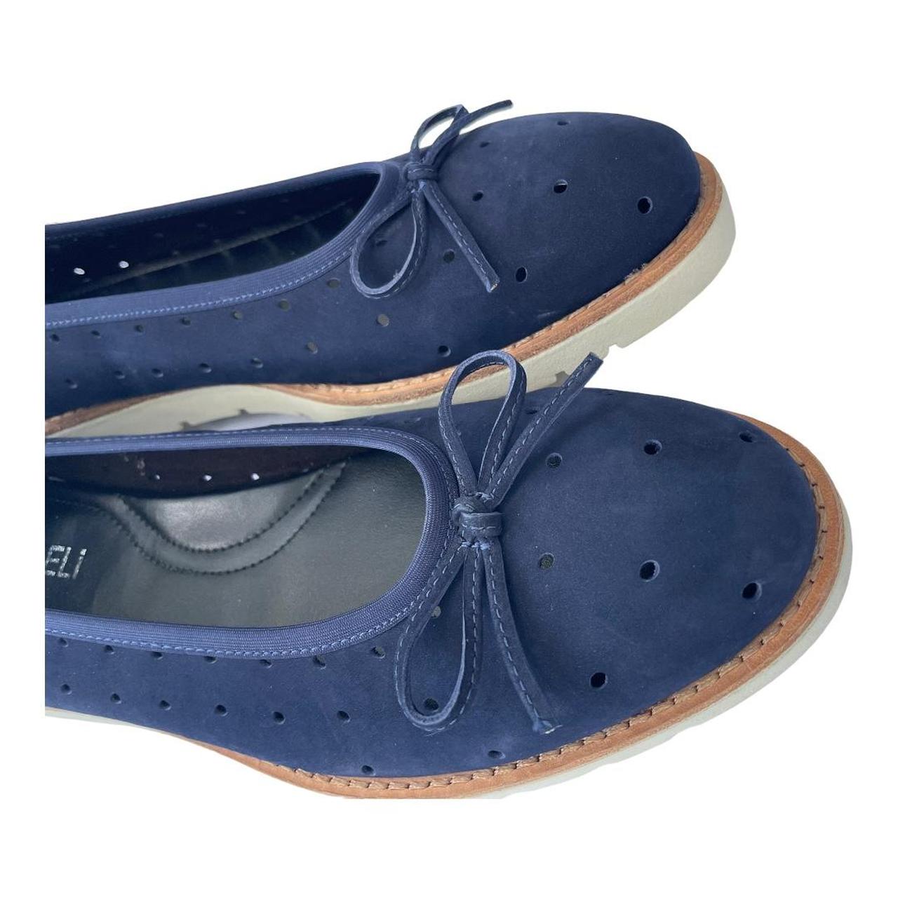 VANELi Women's Blue Loafers | Depop