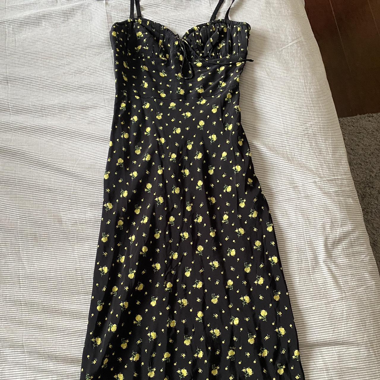 REALISATION PAR the iris midi dress on florence!!!... | Depop