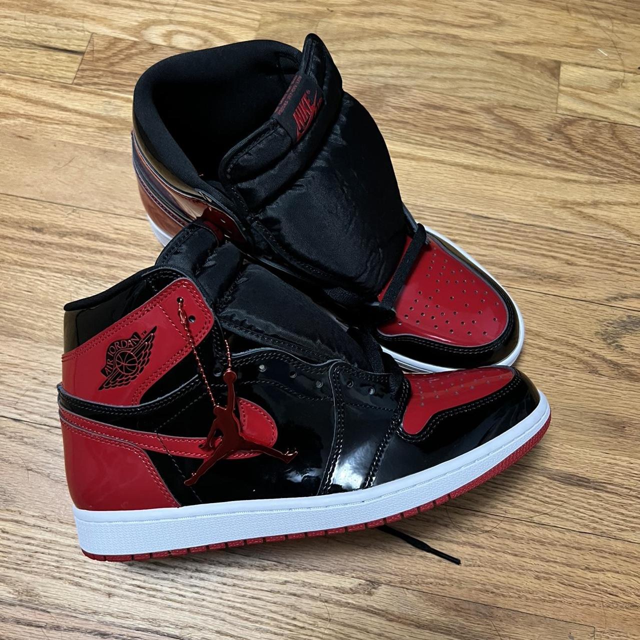 Jordan Men's Black and Red Trainers | Depop