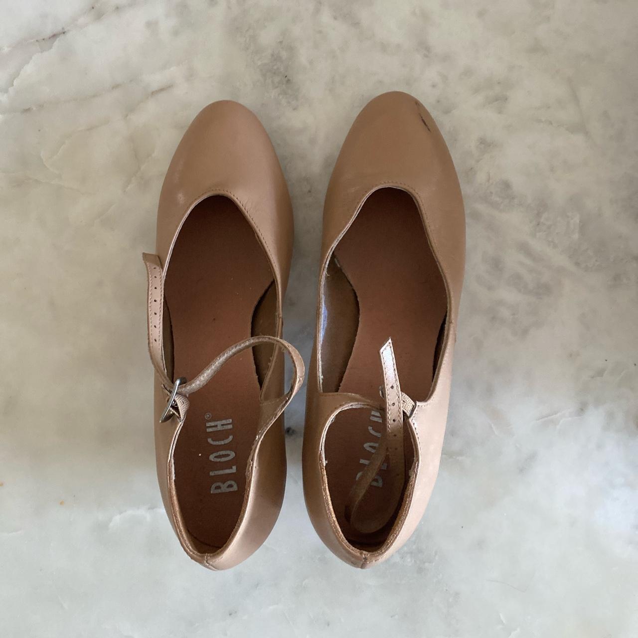 only used a few times bloch tan character shoes size 8 - Depop