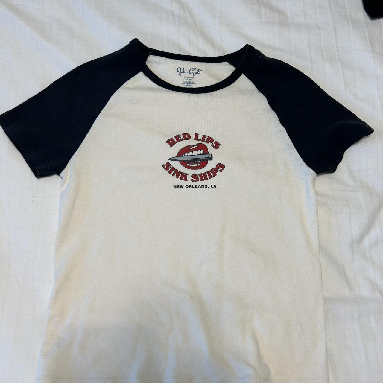 brandy melville red lips sink ships tshirt - Depop