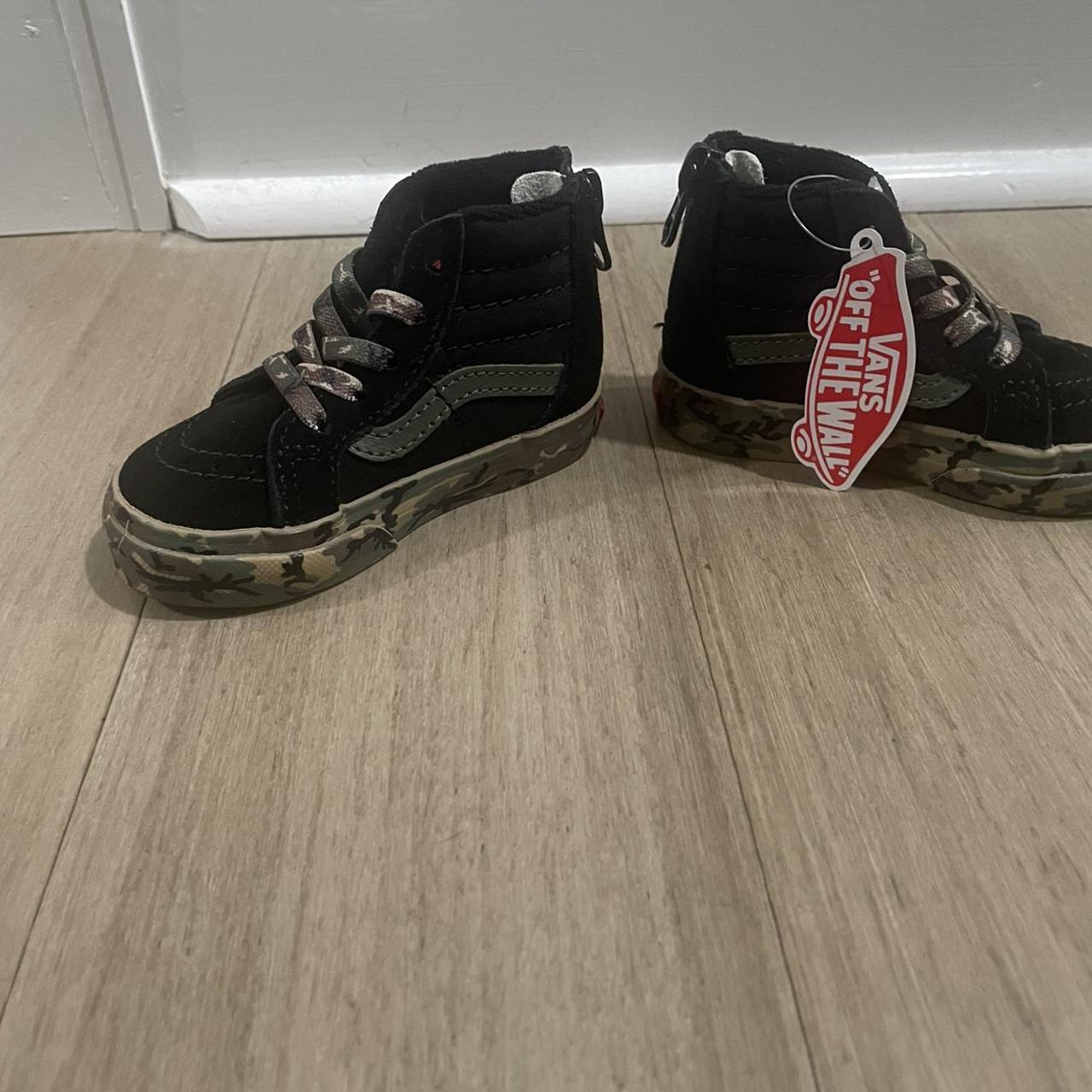 Toddler Camo Hi-Zip Vans Size 4 Brand New - Depop