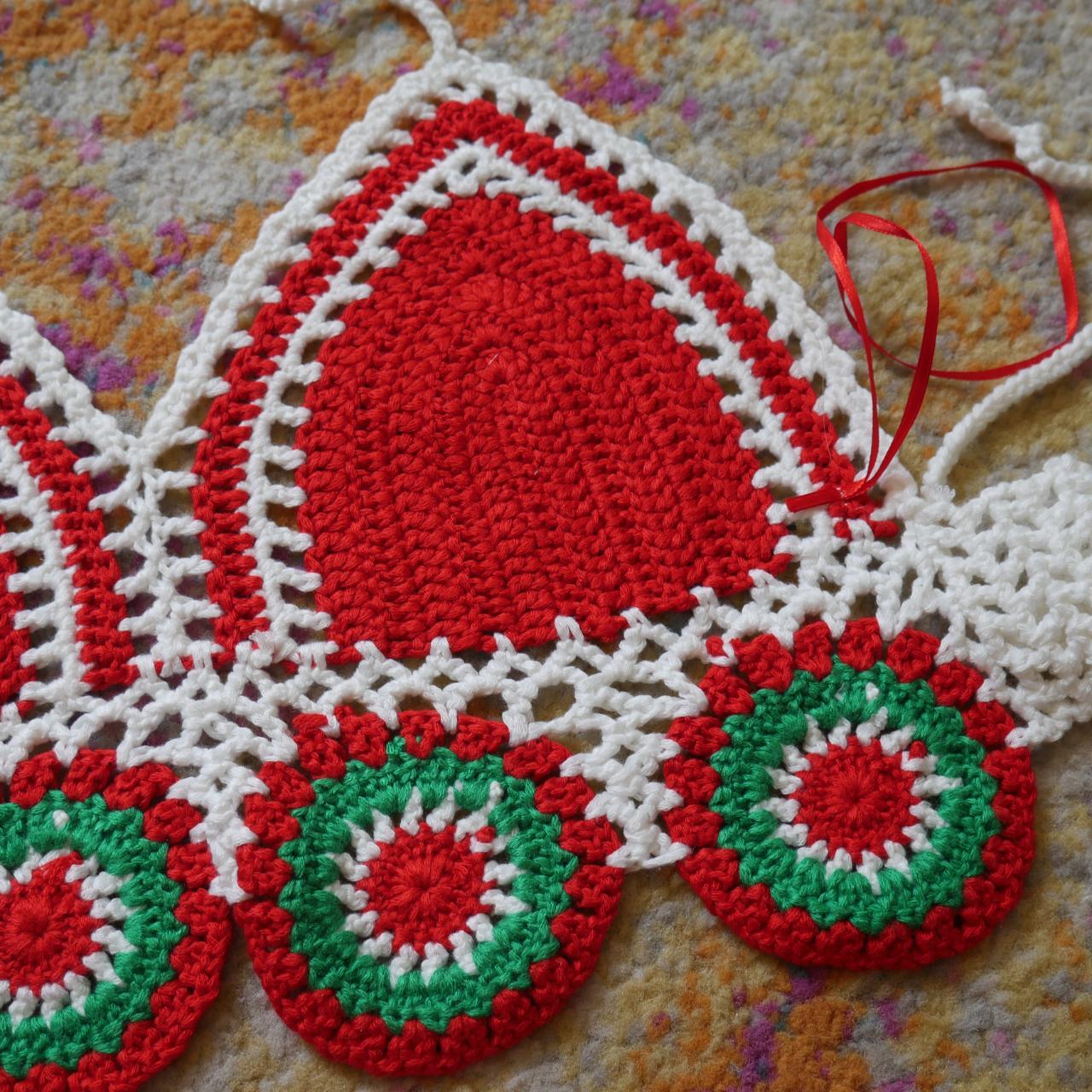 Crochet Red and Green Crop-top Tie fastenings New... - Depop