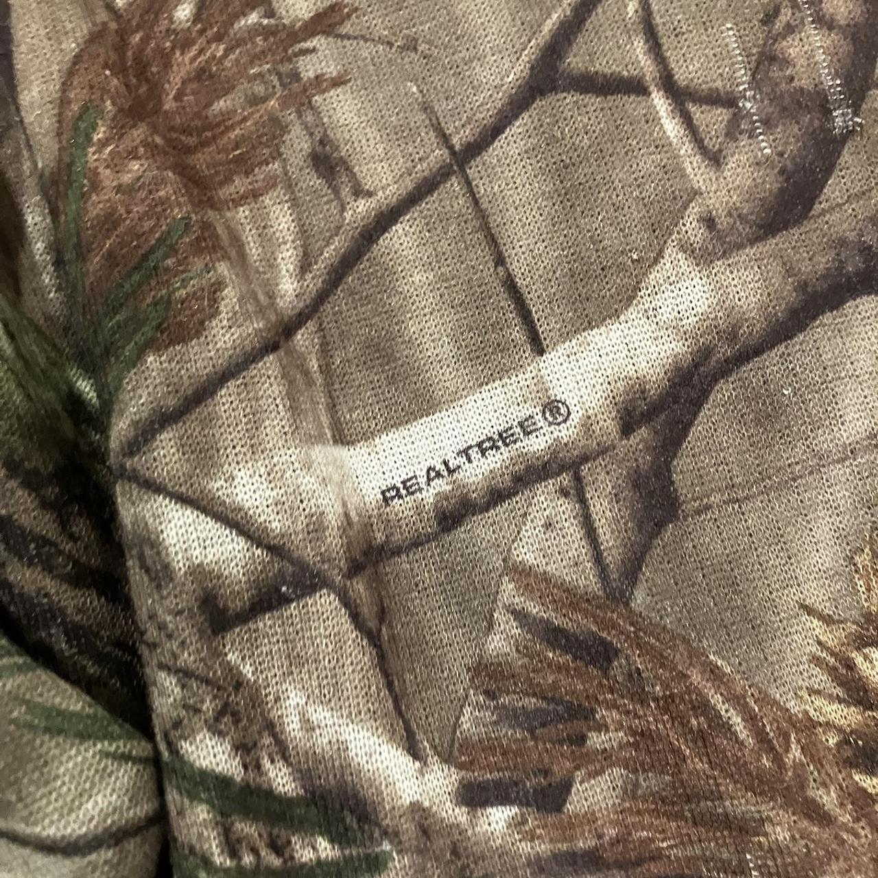 Silver max medalist realtree long sleeve Ripping... - Depop