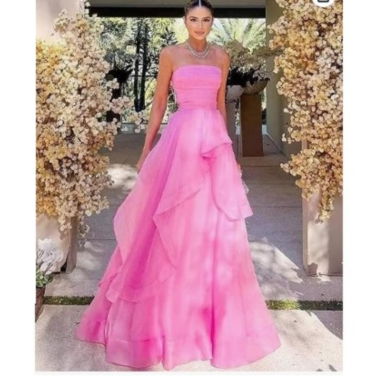 Women's Strapless Prom Dress Long Zipper at the Back... - Depop