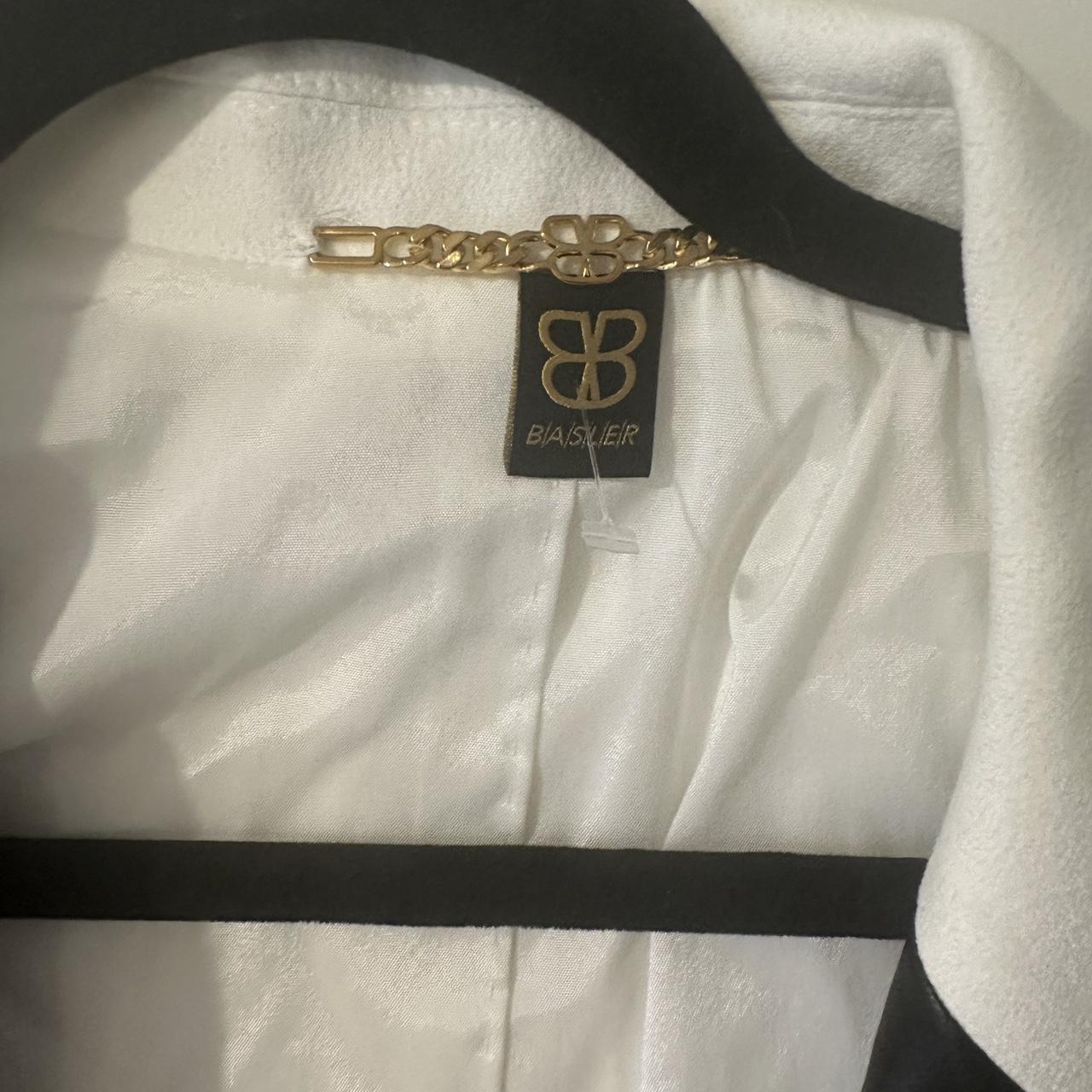 Basler white woman suit jacket Size 44 Italian so a... - Depop