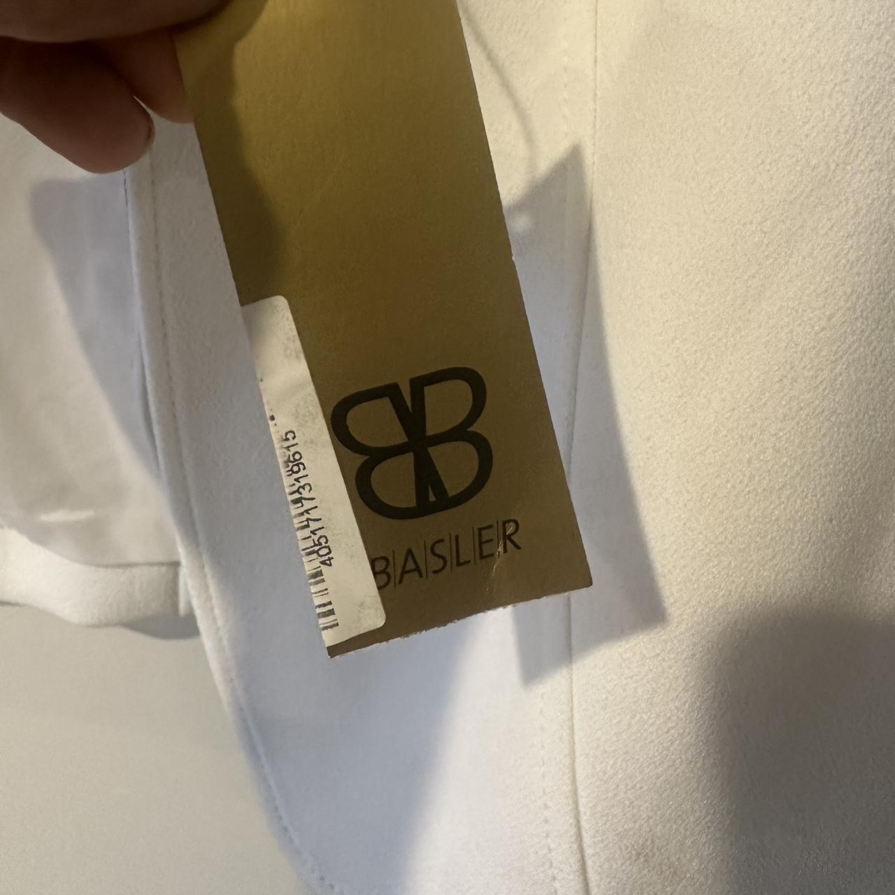 Basler white woman suit jacket Size 44 Italian so a... - Depop