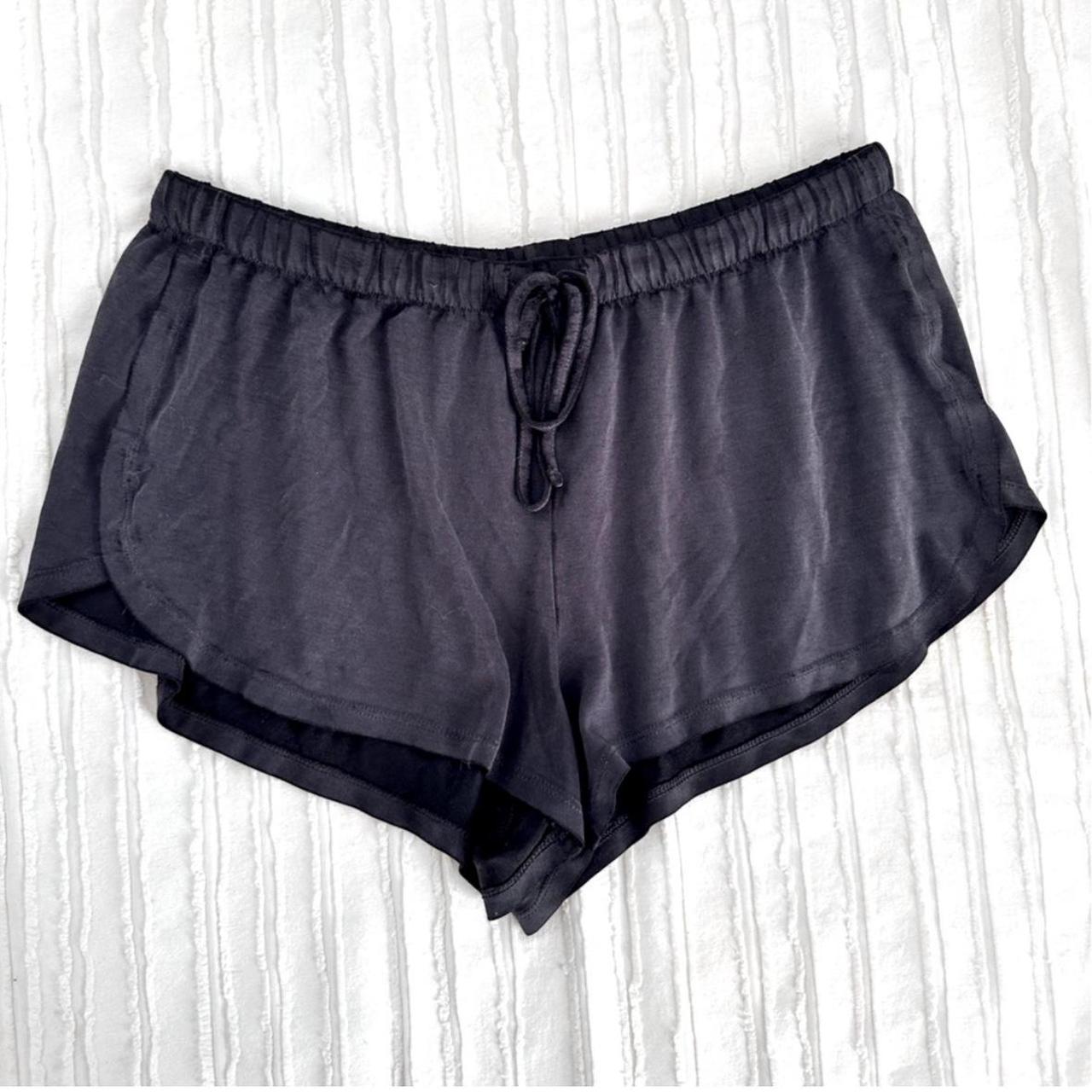aerie black lounge/pajama shorts size medium super... - Depop