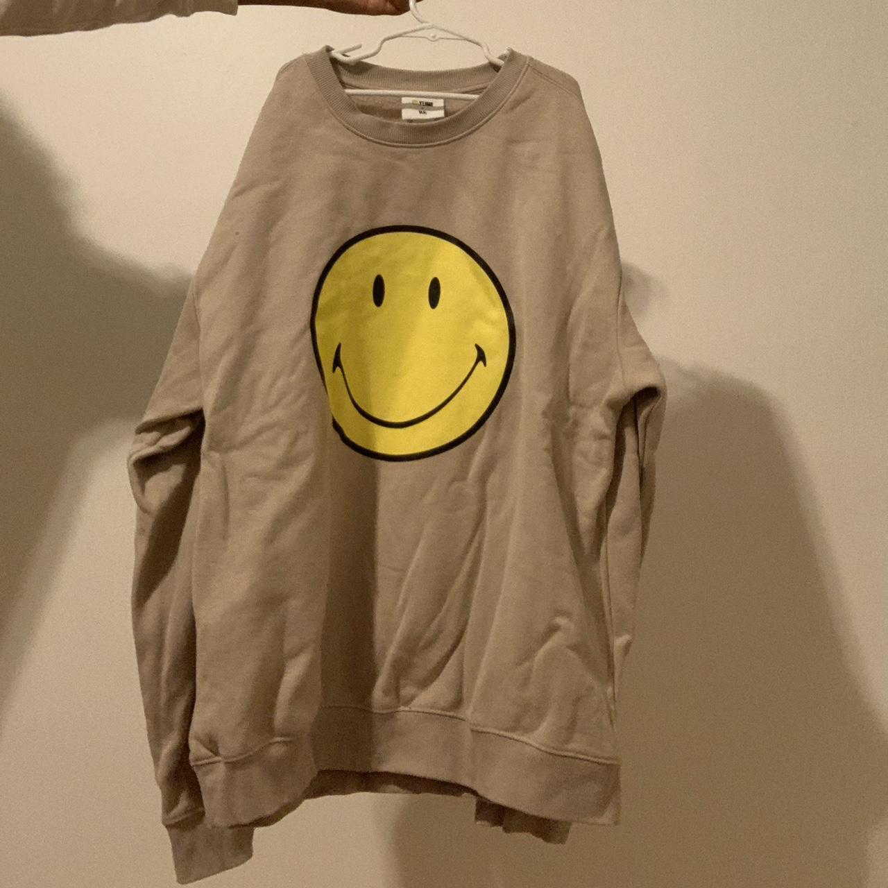 SMILEY. X H&M crewneck #H&M #SMILEY.... - Depop