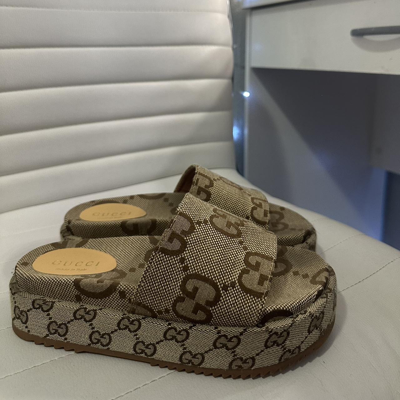 gucci sandles - Depop