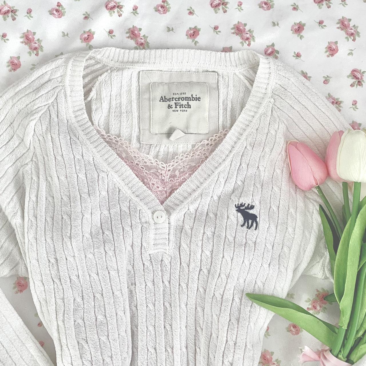 🎀 coquette white cable knit v neck abercrombie long... - Depop