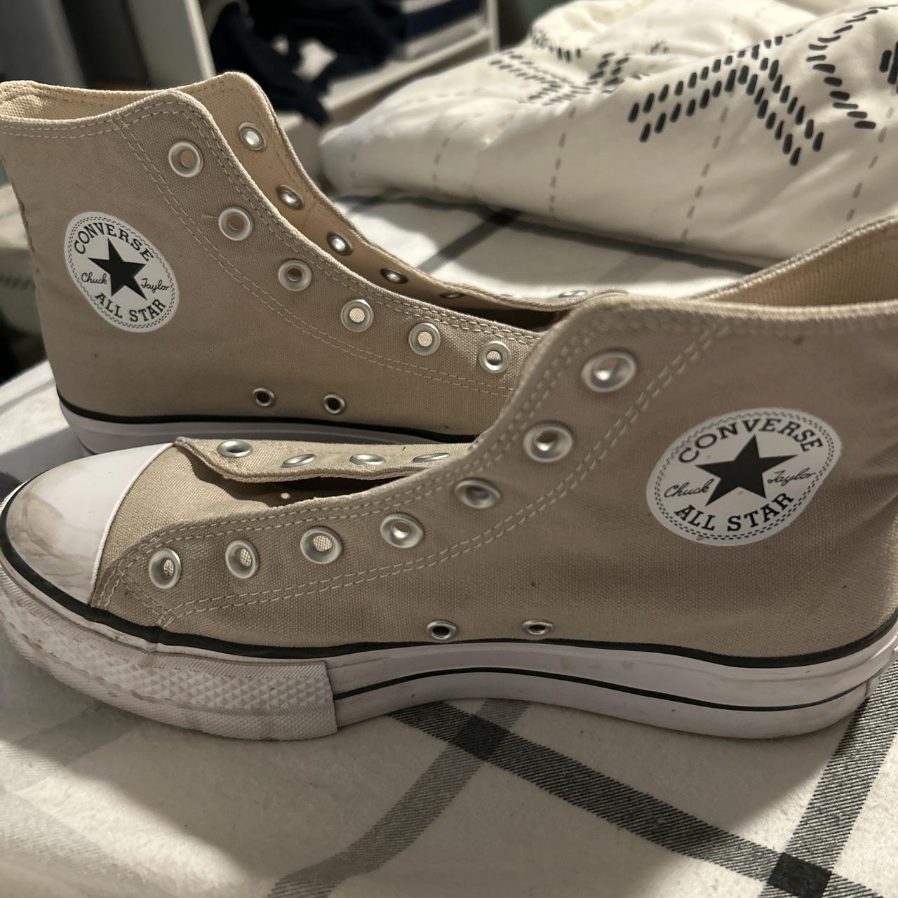Tan converse high tops Worn a few times but still... - Depop