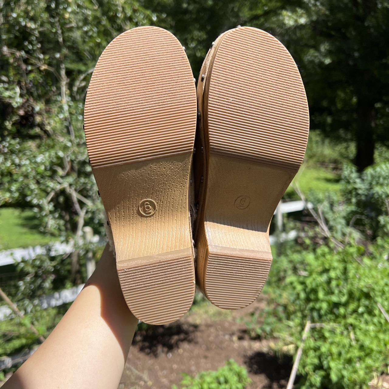 Cozy light tan suede Faryl by Faryl Robin Sherpa... - Depop