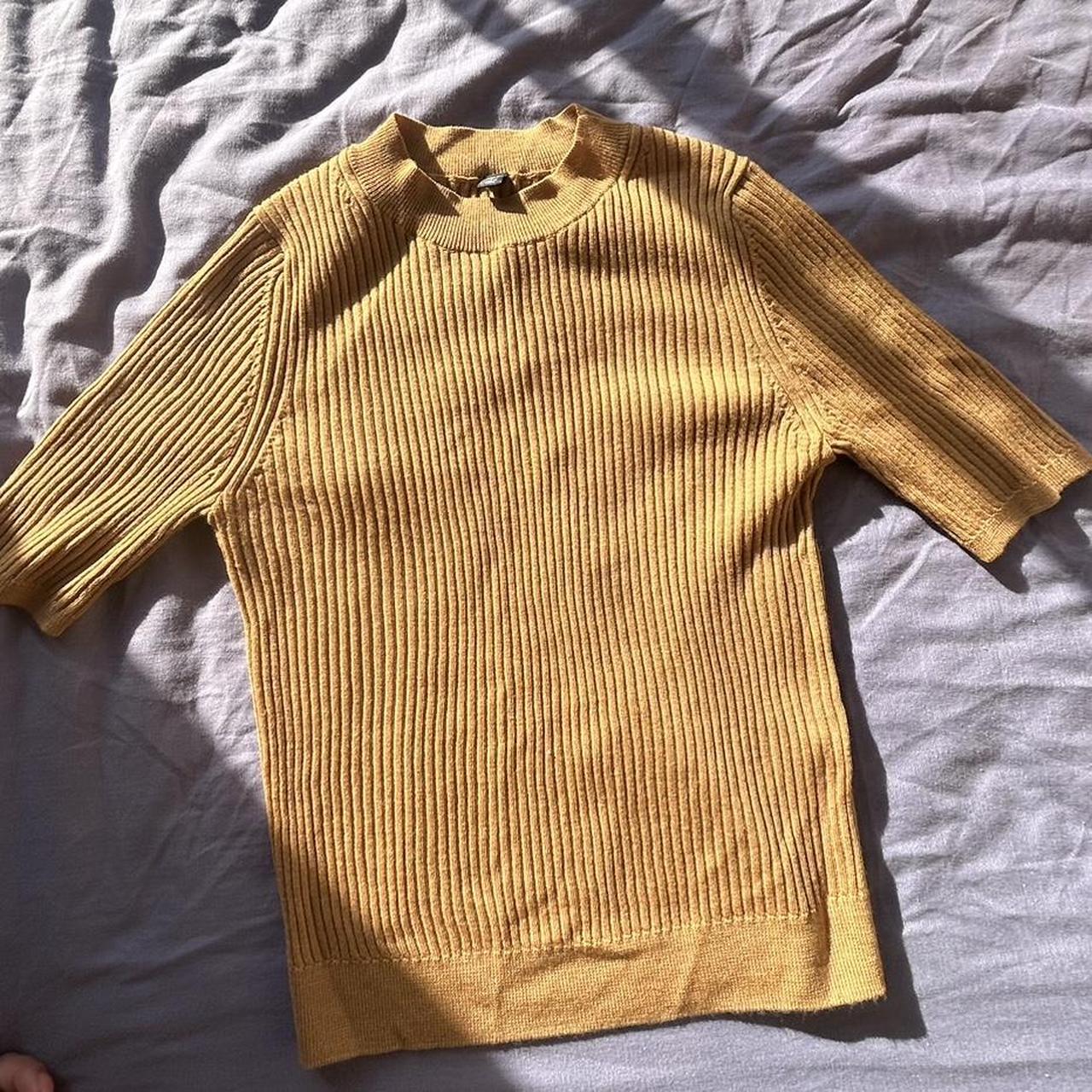 Uniqlo Yellow ribbed top, worn once, perfect for spring - Depop