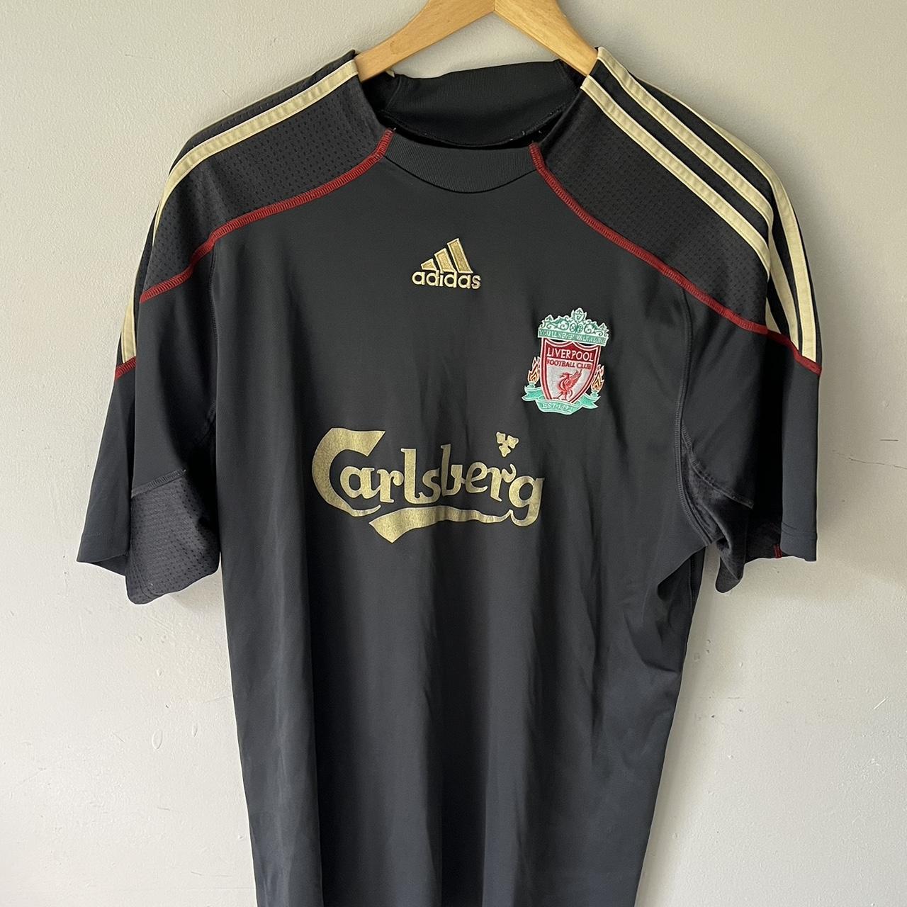 Liverpool 09/10 Away Kit Very good condition slight... - Depop