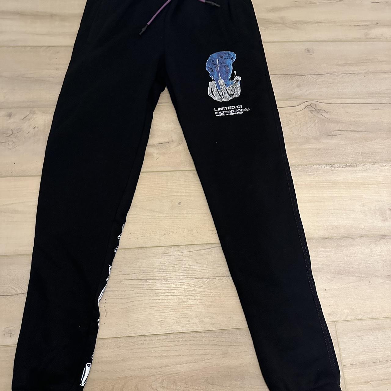 Sweat pants - Depop