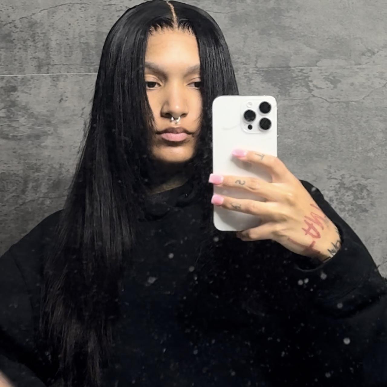 Gently used 26 inch closure wig! Will come washed... - Depop