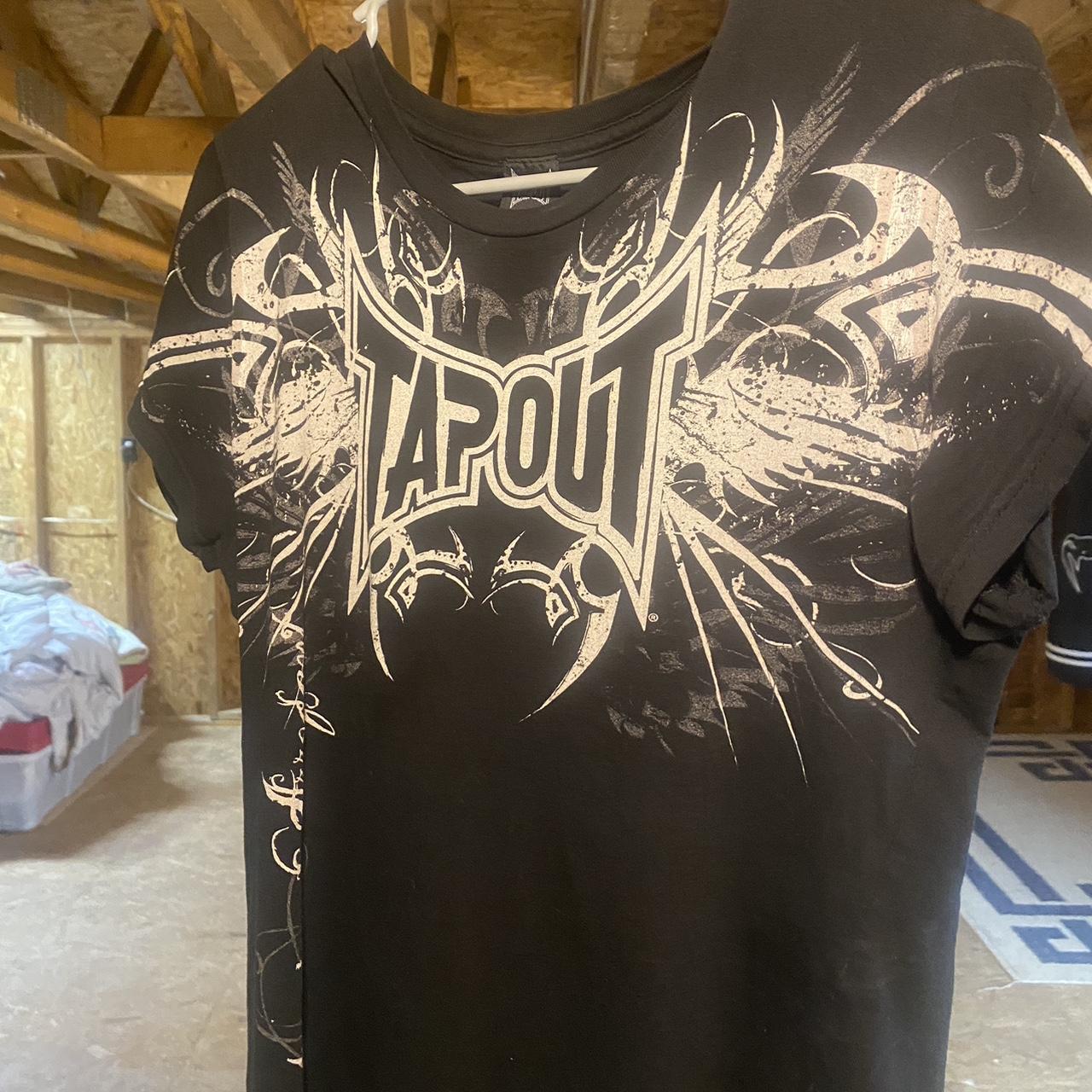 Tap out shirt Fit’s size s/m - Depop