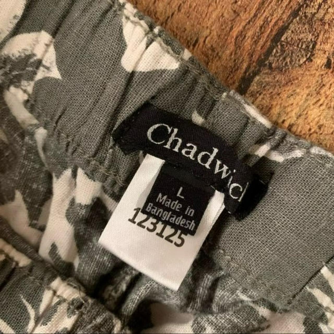 Chadwick green floral relaxed fit linen pull on crop... - Depop