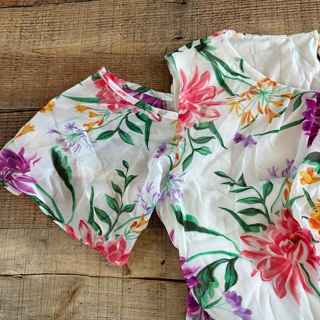 Tiana B. Womens cold shoulder spring floral maxi... - Depop