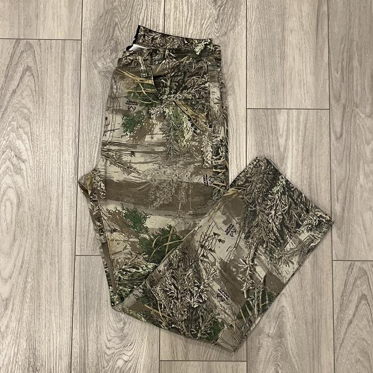 Realtree Camo Pants Straight leg Size: 32x32 Send... - Depop