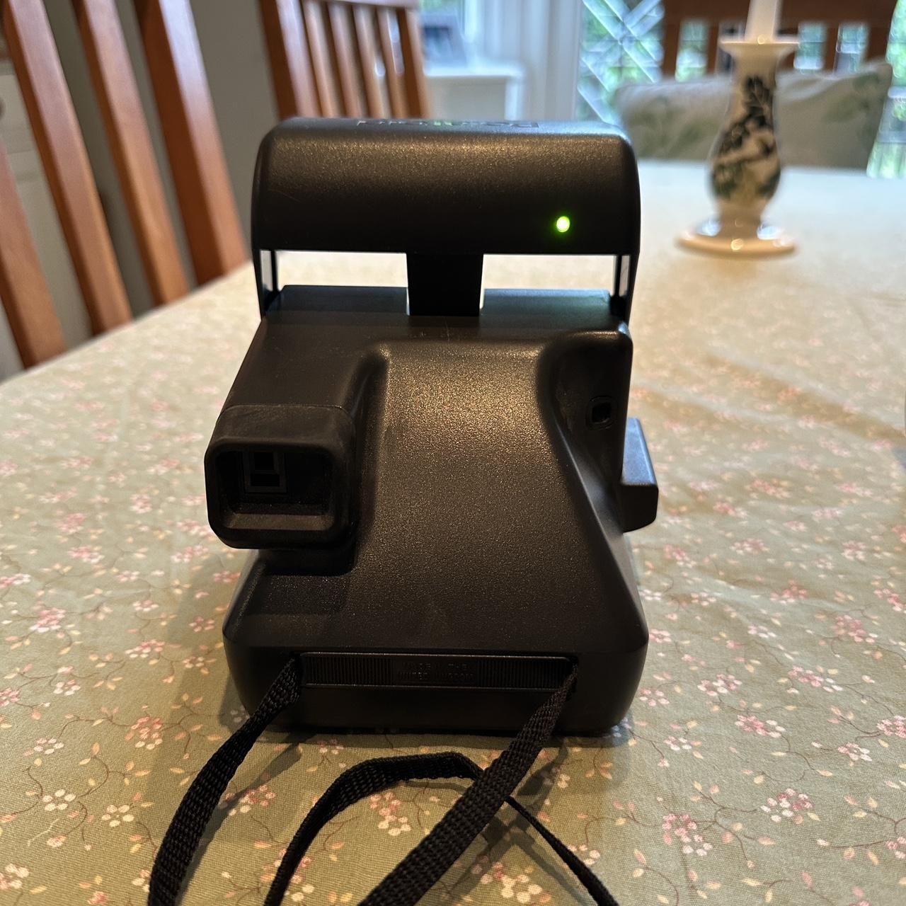 Polaroid 600 OneStep Close Up Instant Camera with 1... - Depop