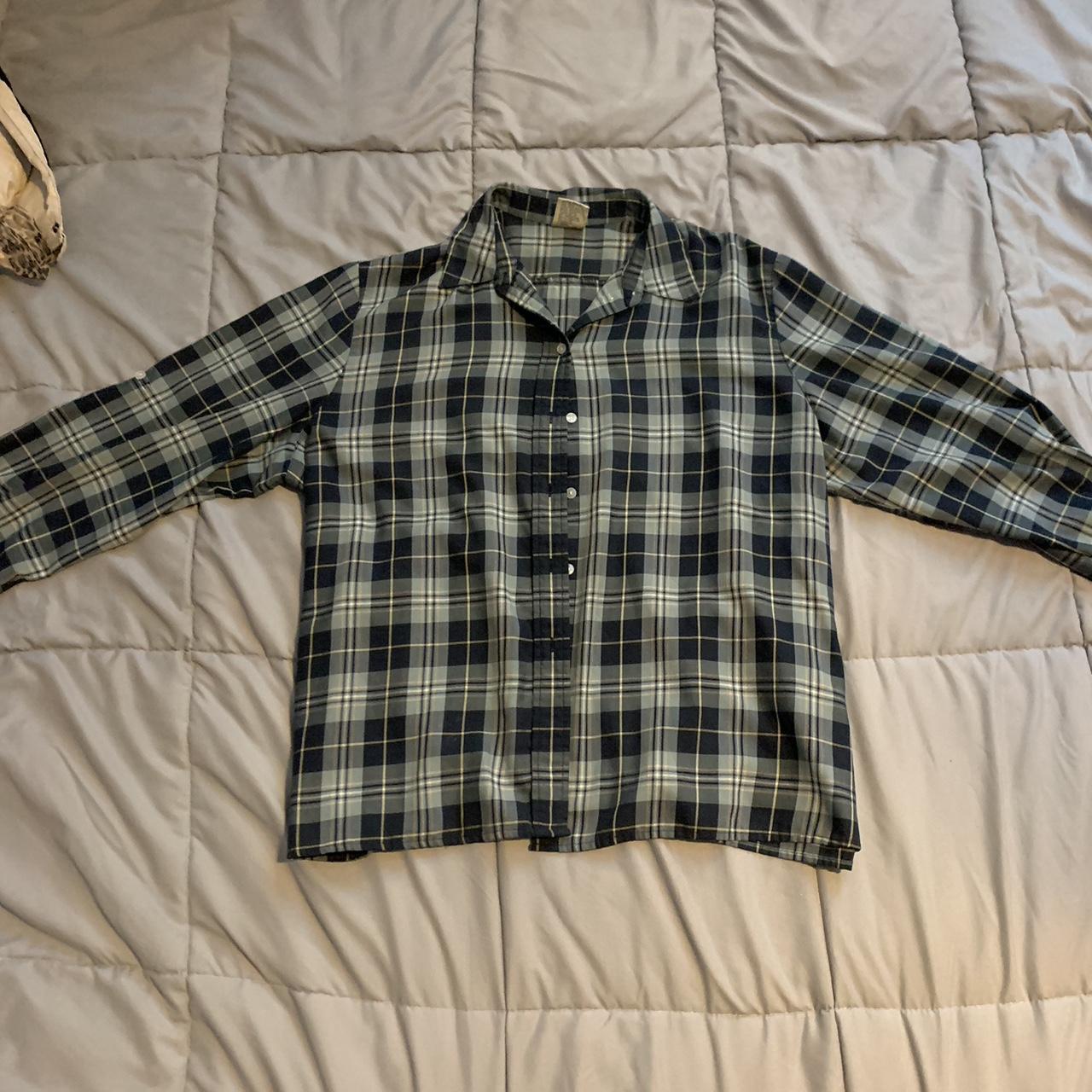 Blue and Navy thin flannel - Depop
