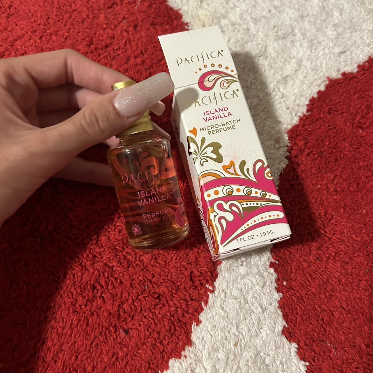 🤍 super cute mini vanilla island perfume from... - Depop