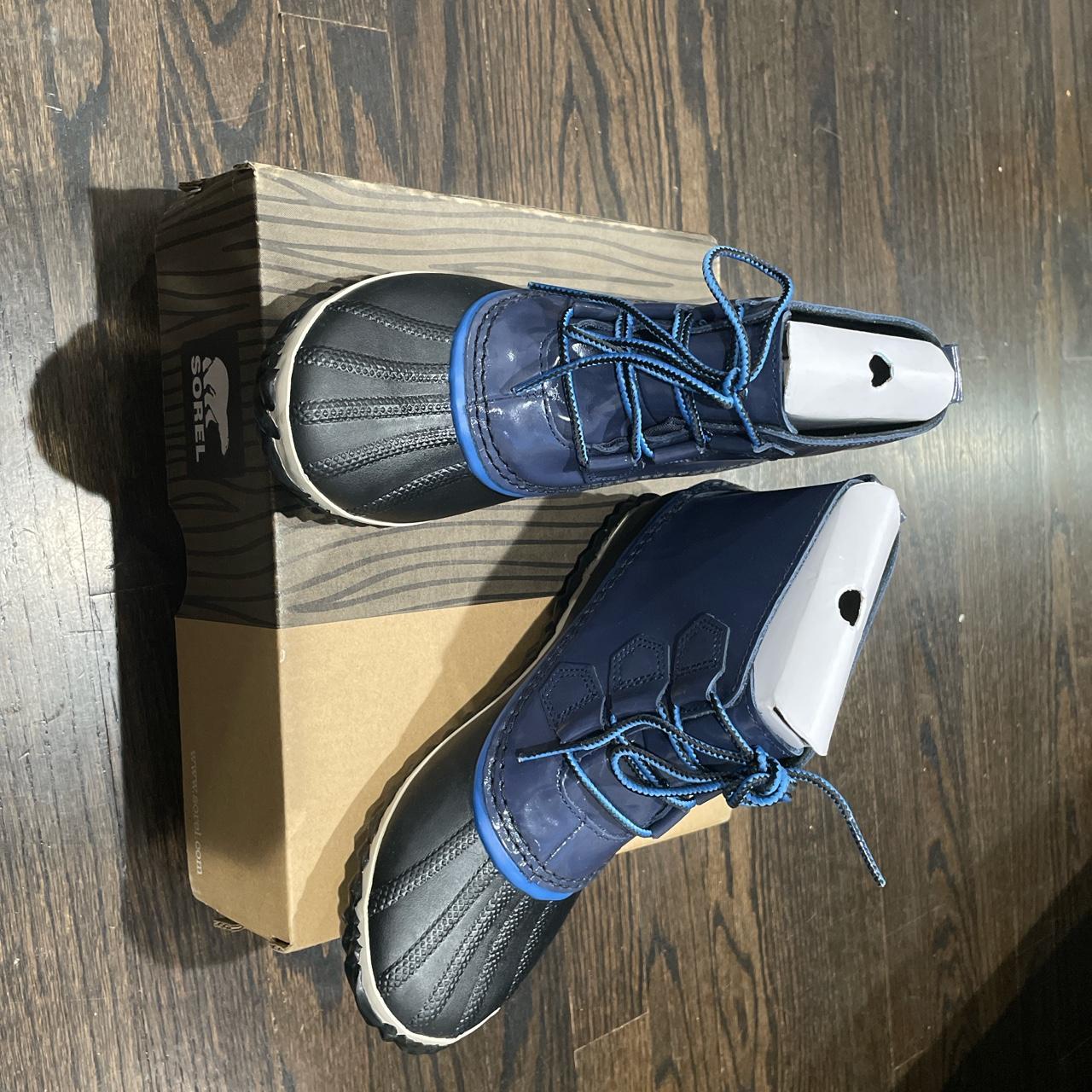 Sorel Women's Navy Boots | Depop