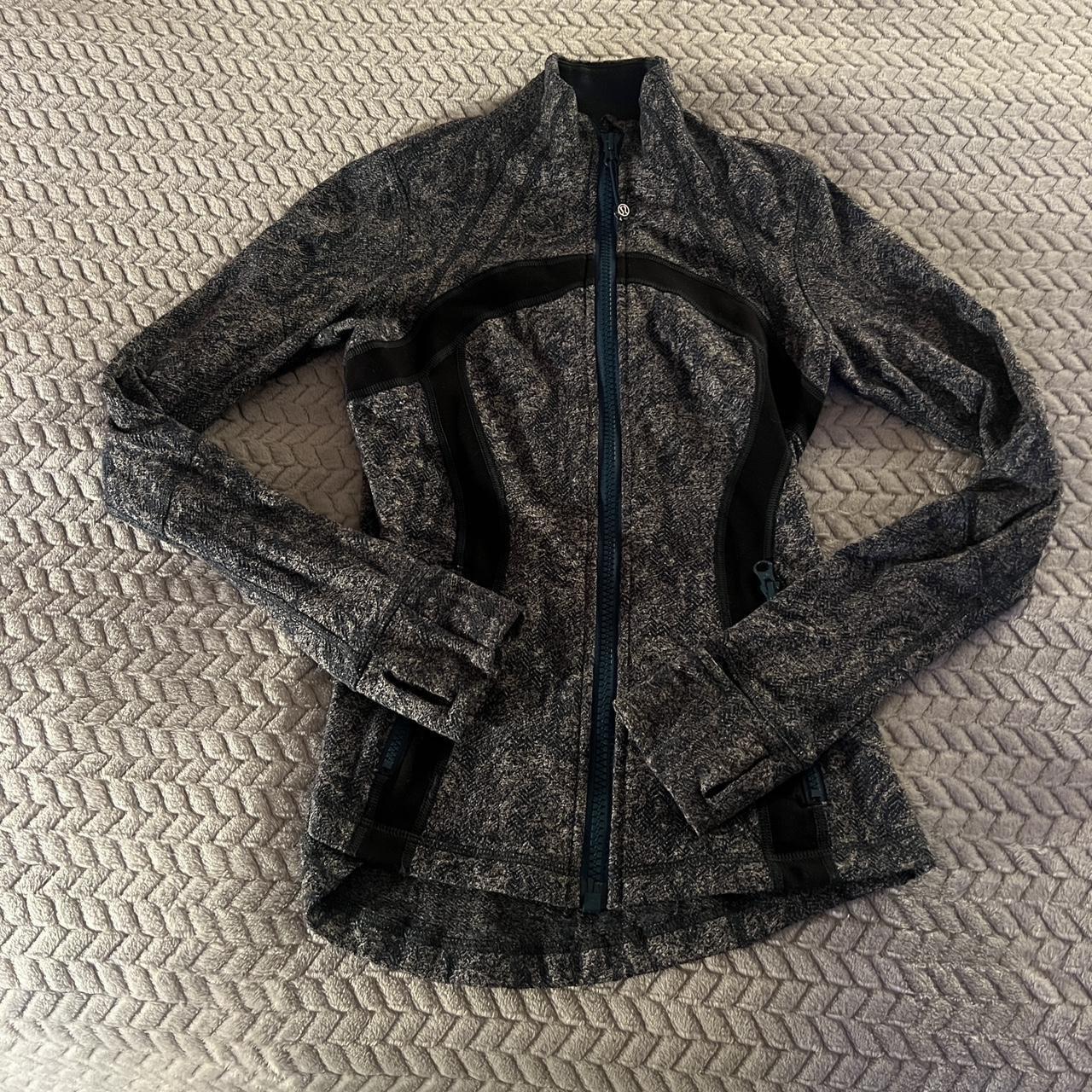 Lululemon align jacket blue and grey ★Fits like... - Depop