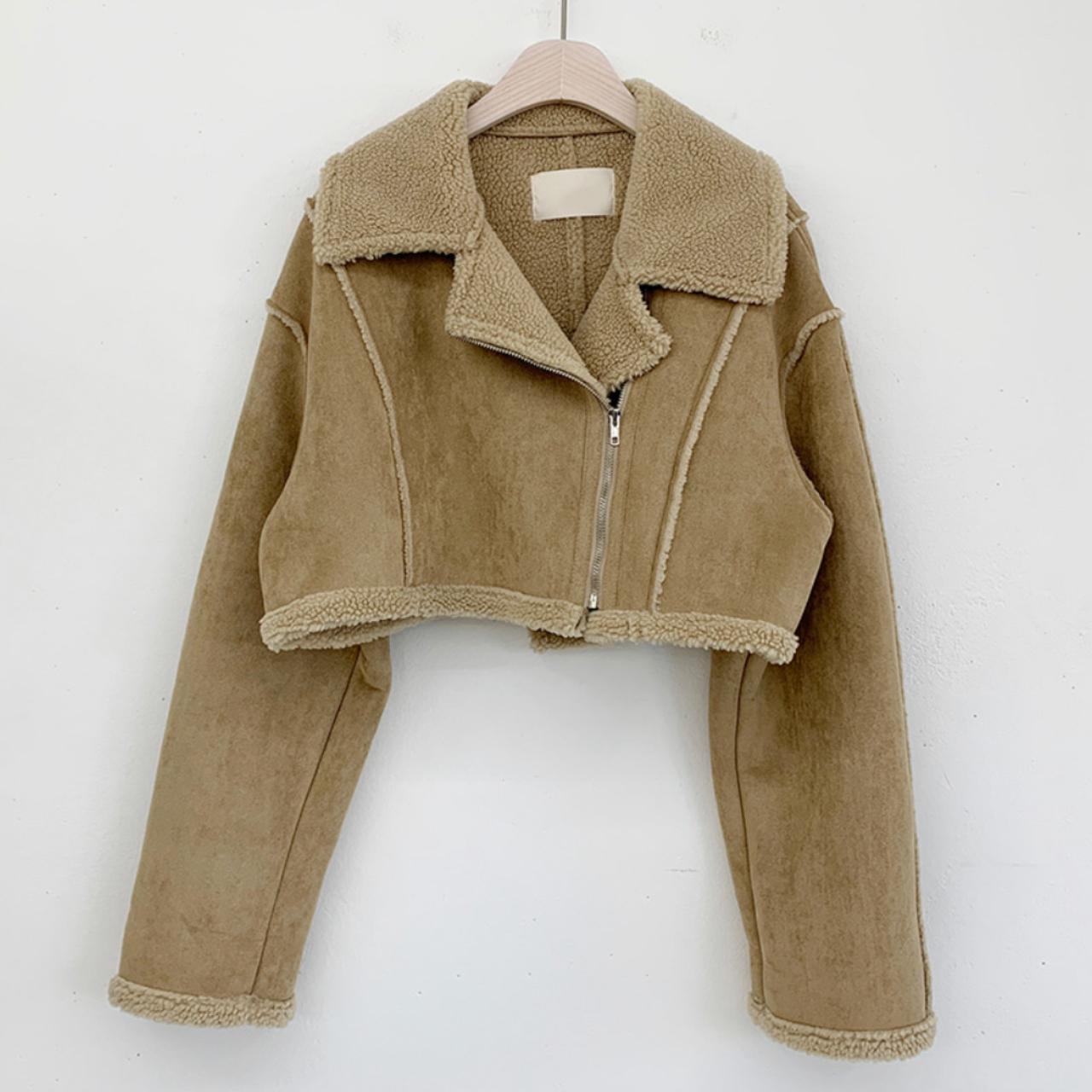 cropped dumble shearling jacket made in korea worn... - Depop