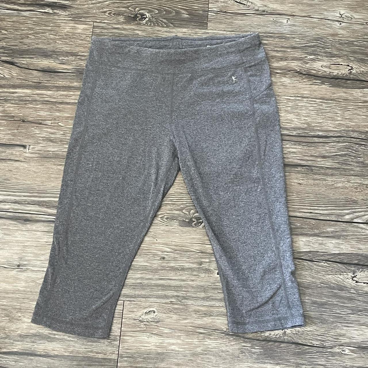 Danskin grey women’s capri comfy pants Size M - Depop