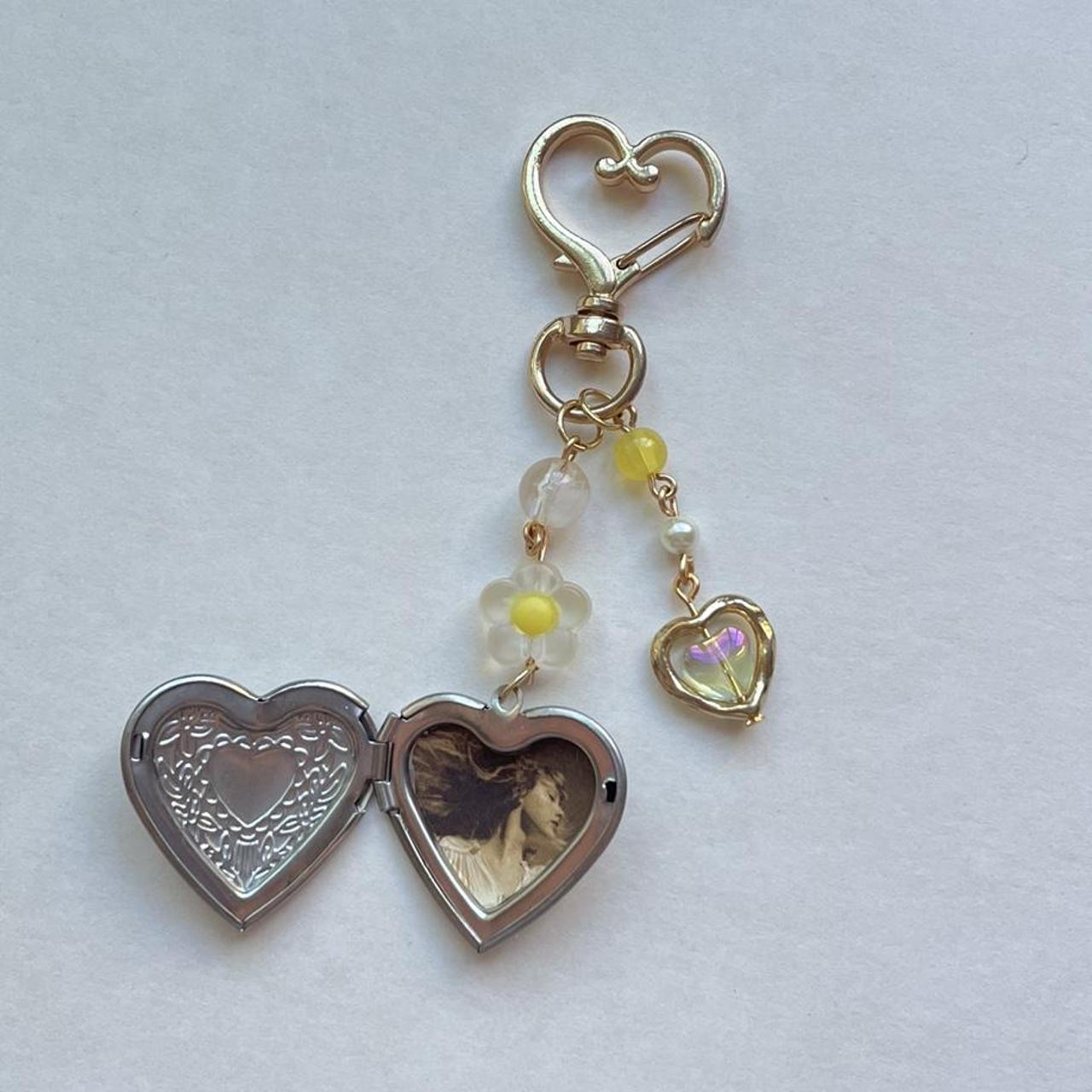 taylor swift's fearless locket gold heart keychain... - Depop