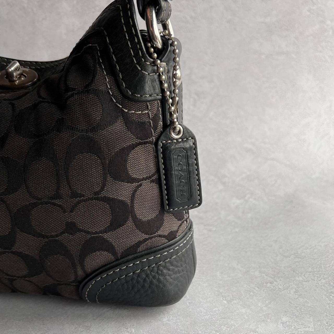 coach signature chelsea shoulder bag - black/dark... - Depop