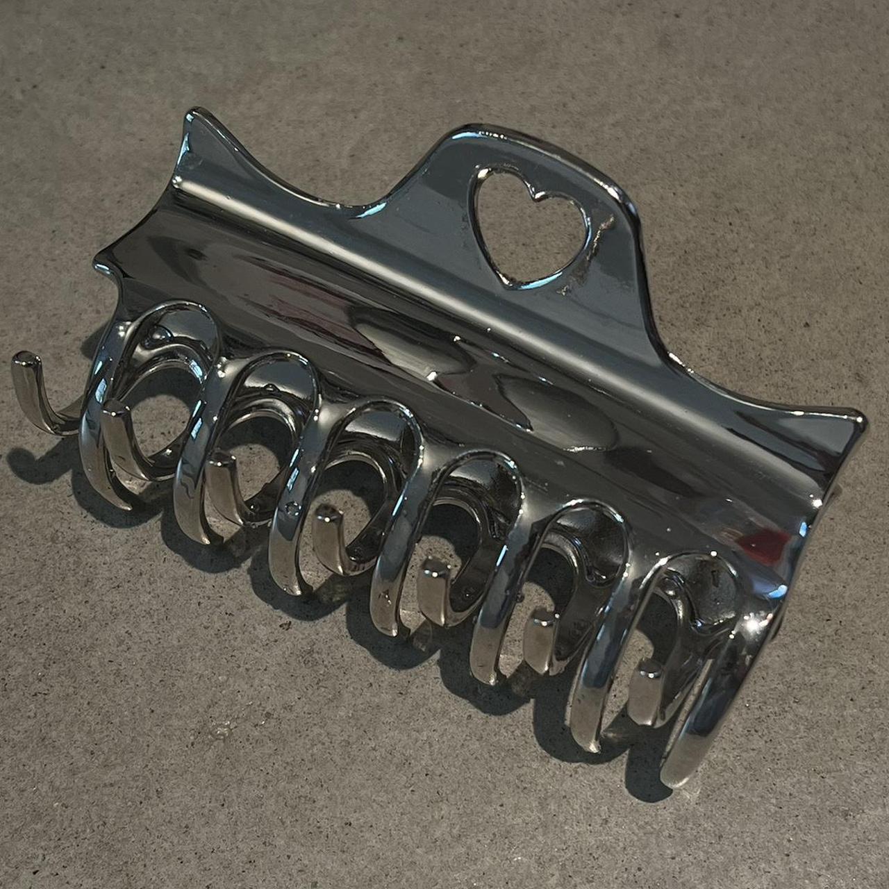 Emijay heartbreaker hair clip Great for thick/lock... - Depop