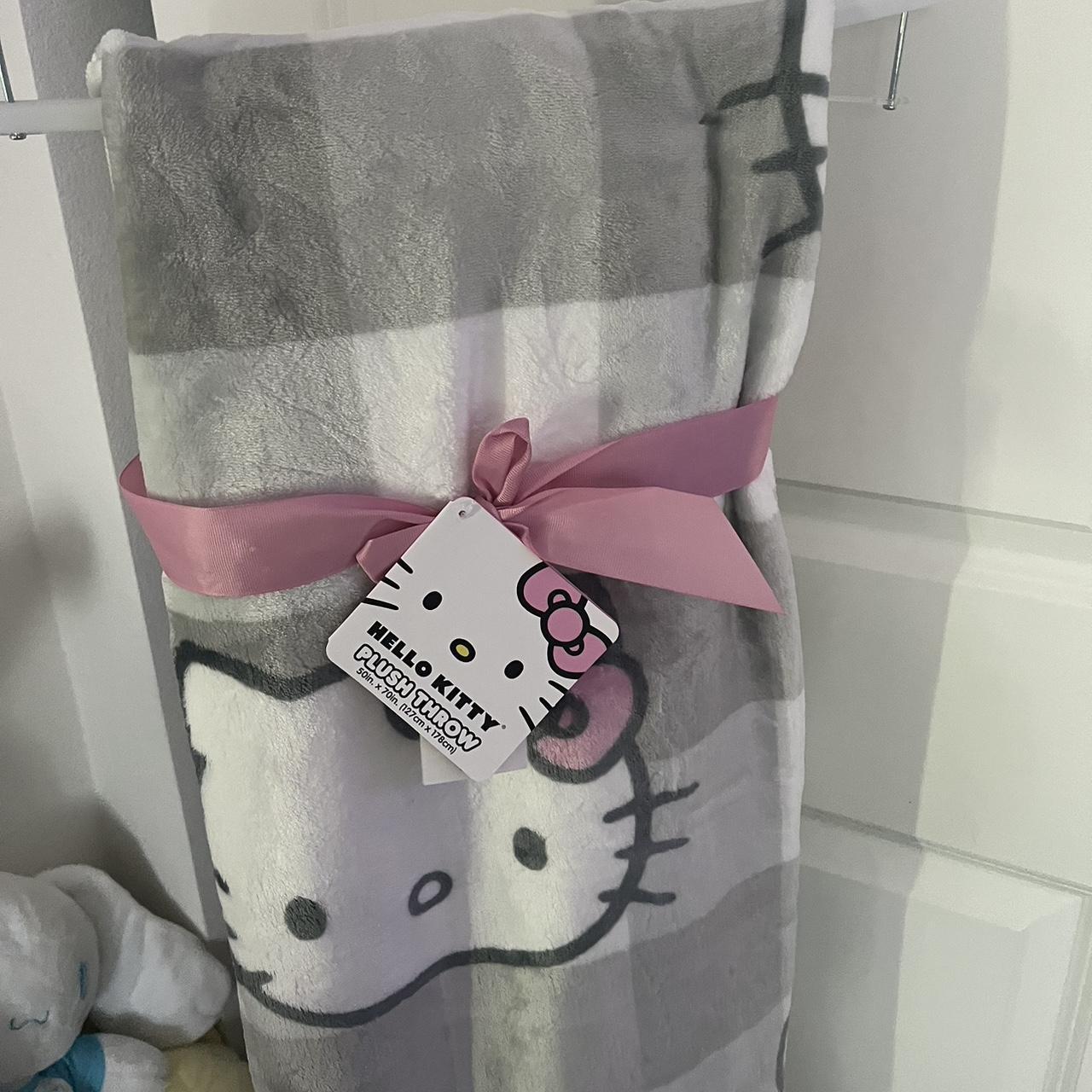 Hello kitty gray plaid blanket Brand new with tags!... - Depop