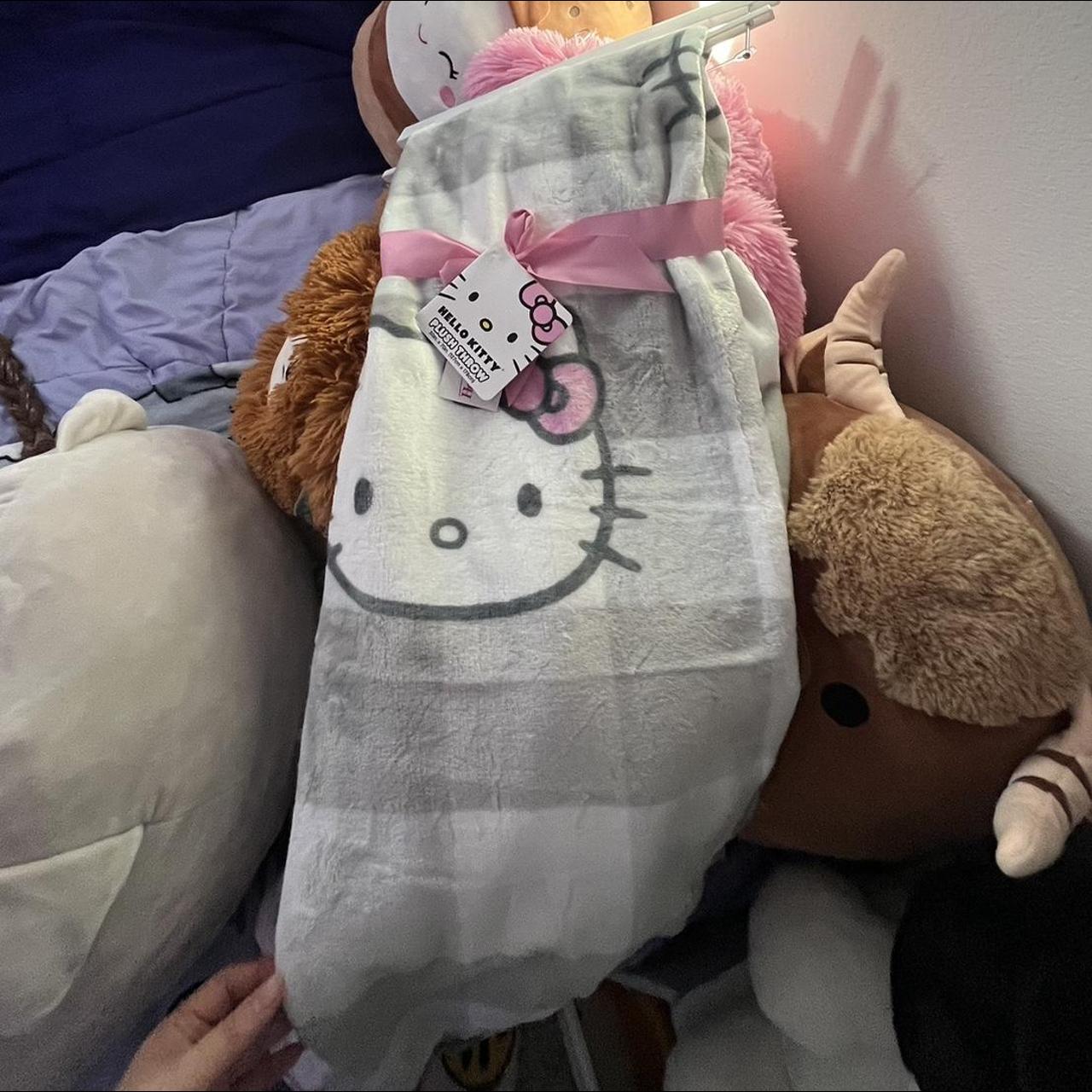 Hello kitty gray plaid blanket Brand new with tags!... - Depop