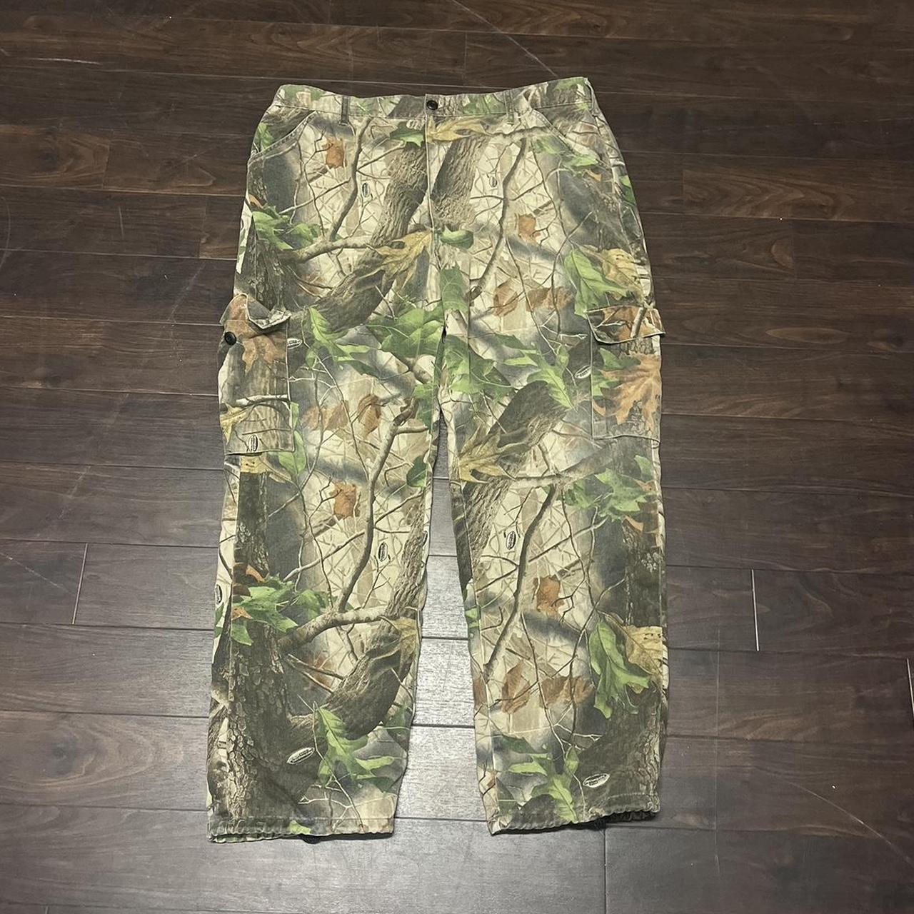 super baggy y2k cargo camo pants by realtree size... - Depop