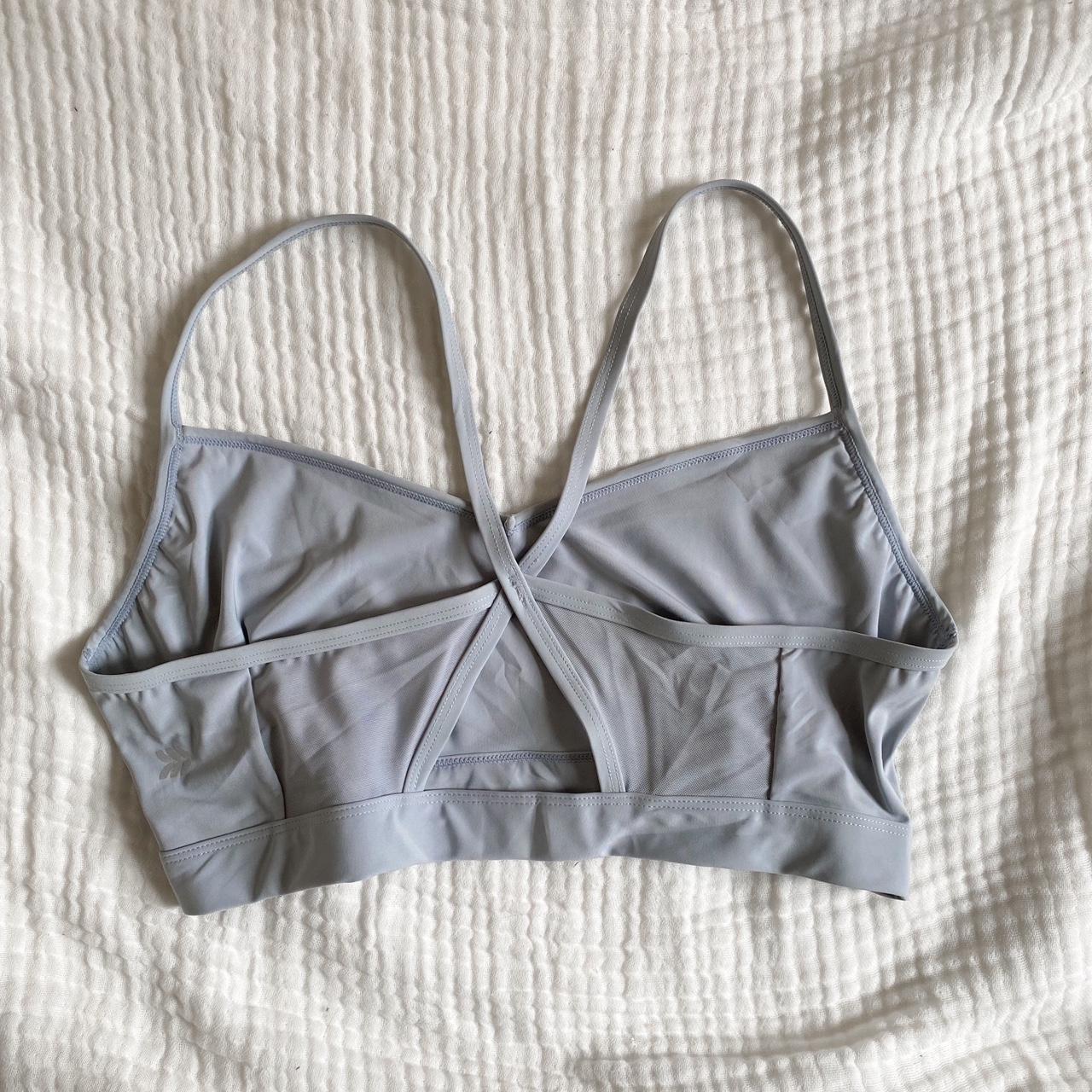 Grey sports bra 🌪️ Size m Never worn, super... - Depop