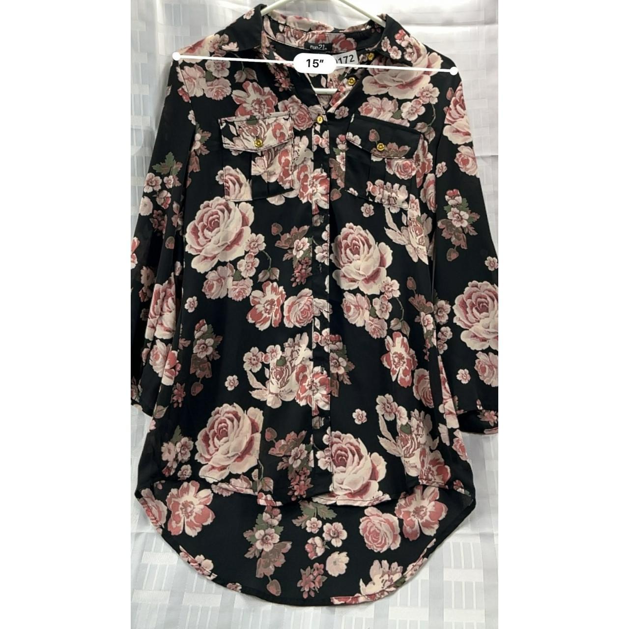 Rue21 Women's Long Sleeve Shirt in size small... - Depop