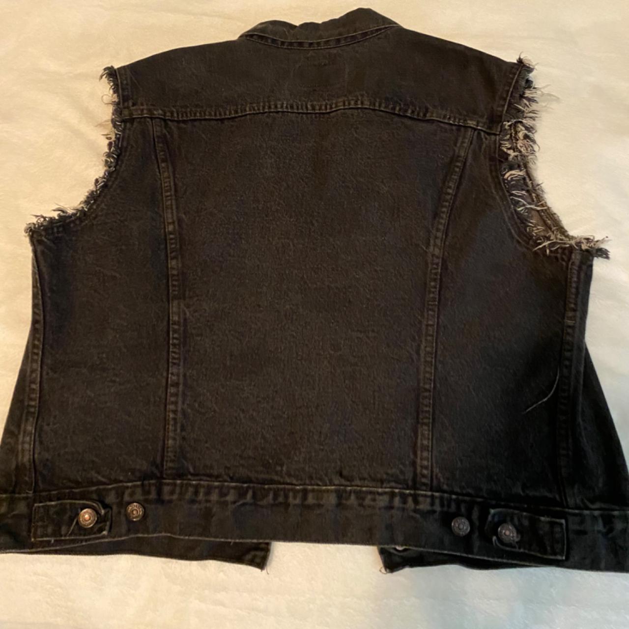 Vintage Levi’s goth / punk vest in great condition.... - Depop