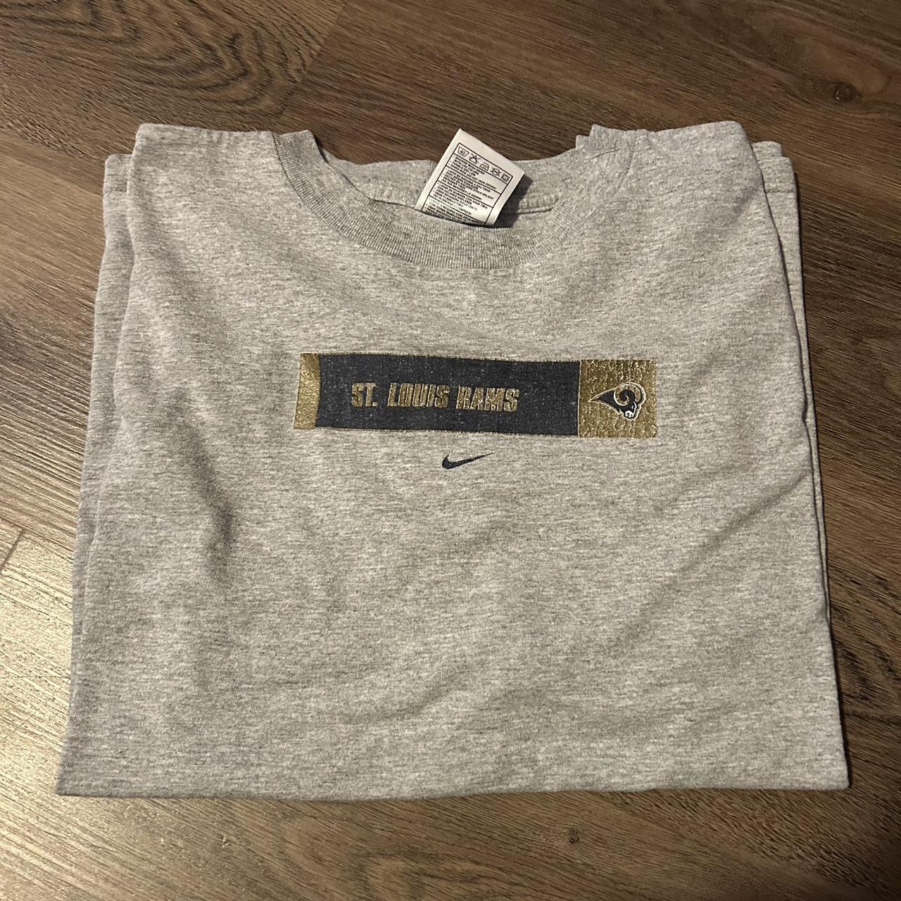 Vintage Nike St. Louis Rams Size Large - Depop
