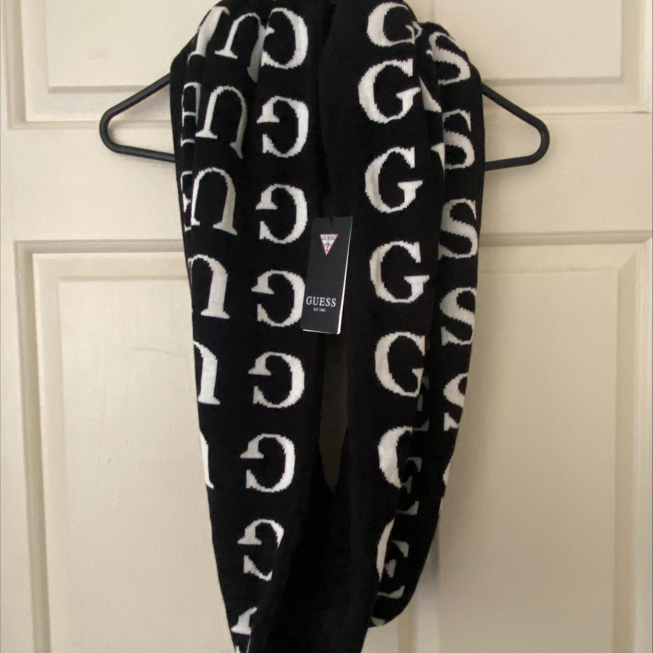 BNWT- GUESS SNOOD scarf (Its looped/a Circle scarf... - Depop