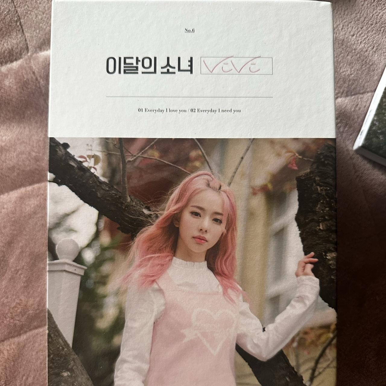 Loona VIVI album [FIRST PRESS] - CD never played -... - Depop