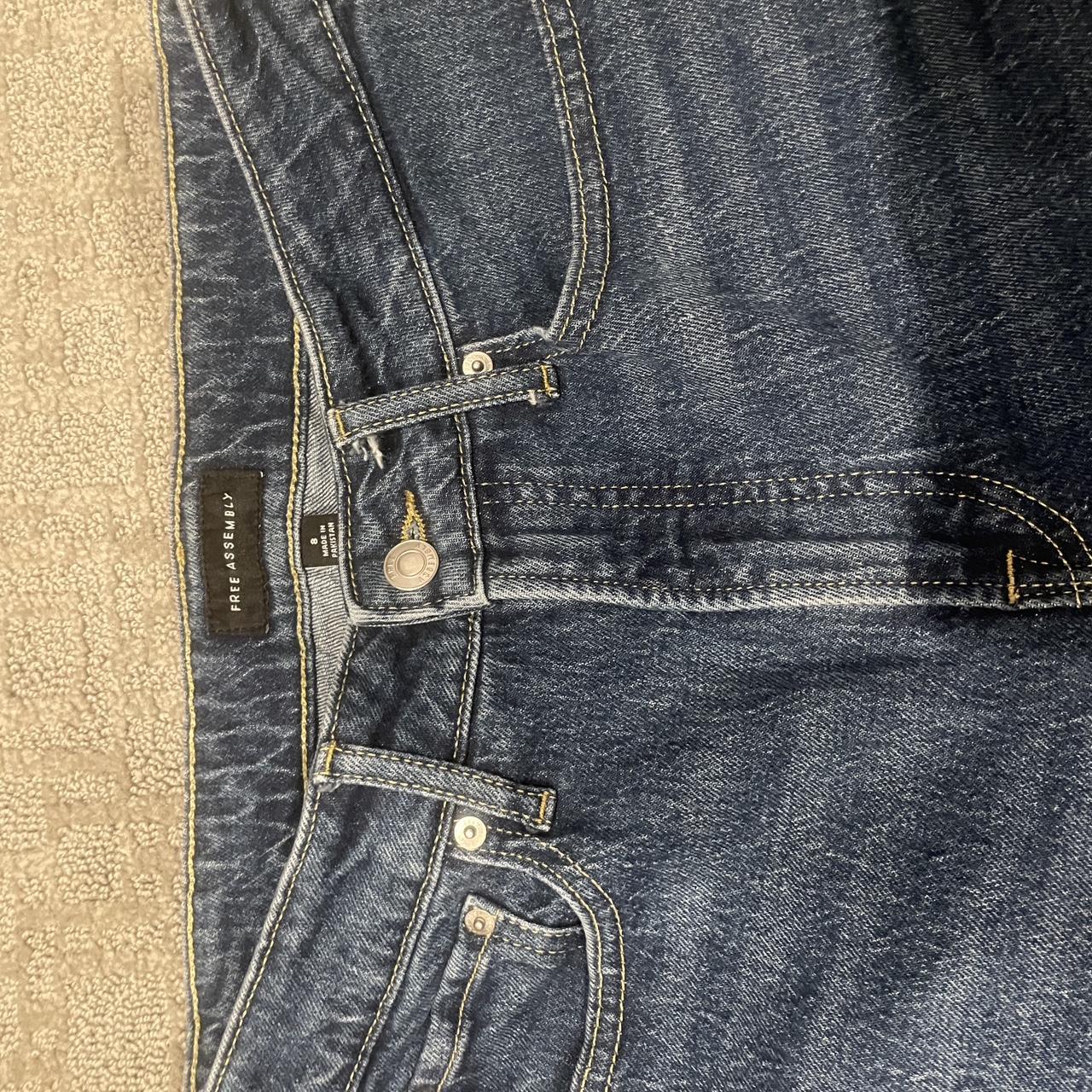 Baggy mid rise free assembly jeans Size 8, fits loose - Depop