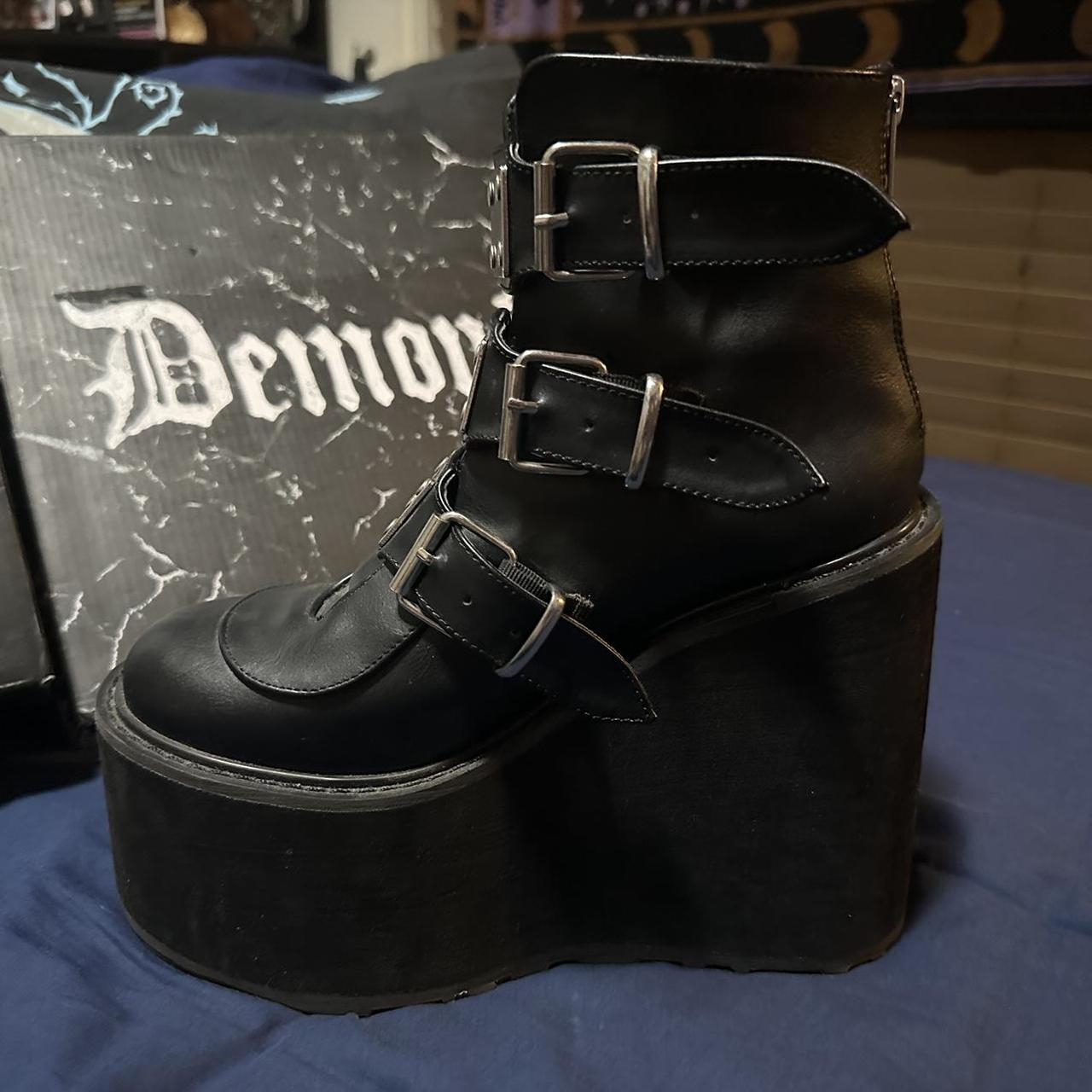 demonia swing 105 black boots!! In near perfect... - Depop
