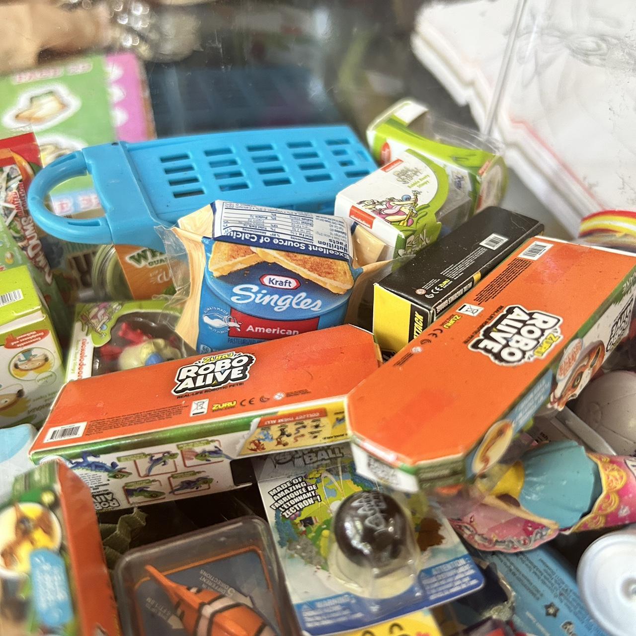 Mini brand large scoop #minibrands - Depop