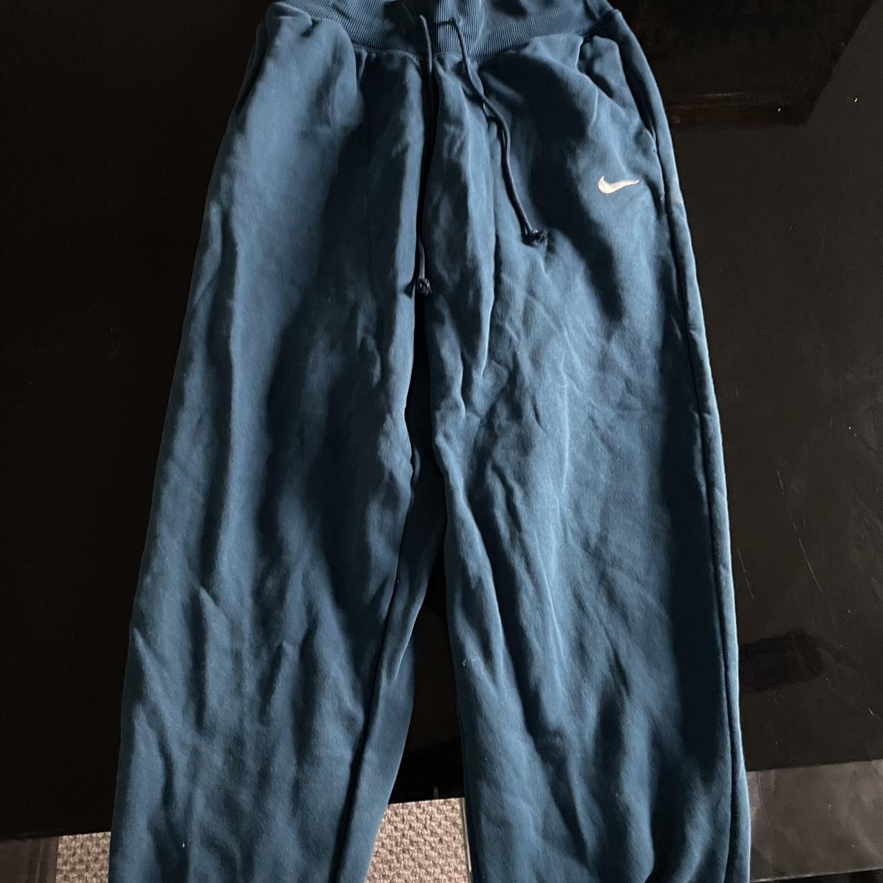 Xs women’s cuffed high rise Nike sweats - Depop