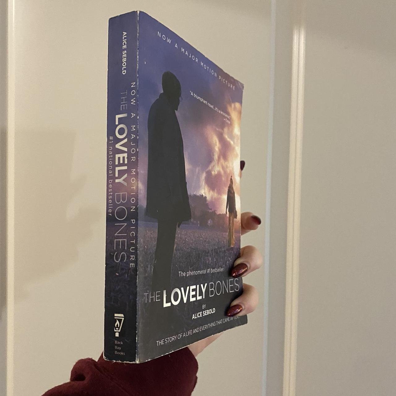 The Lovely Bones by : Alice Sebold - great book... - Depop