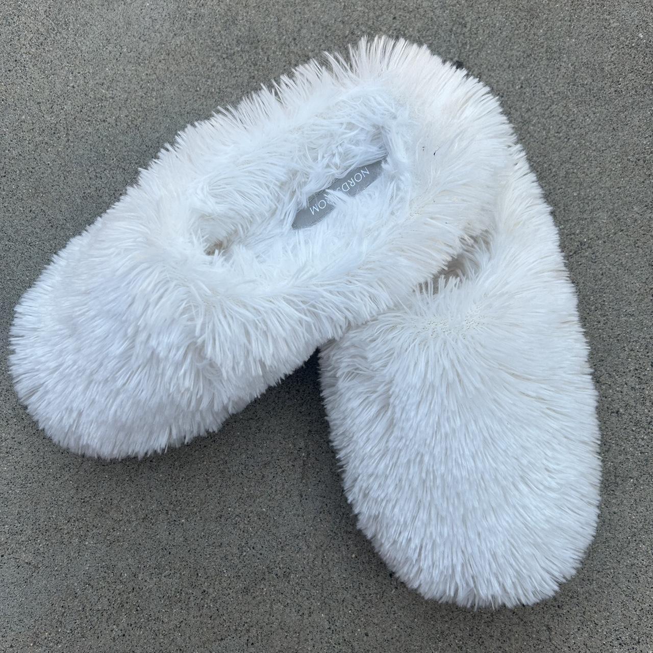 Nordstrom white fluffy slippers - Depop